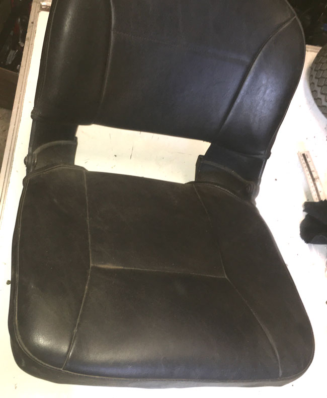 Used Seat For An Invacare Lynx Mobility Scooter AM225 Wheelie Good ...